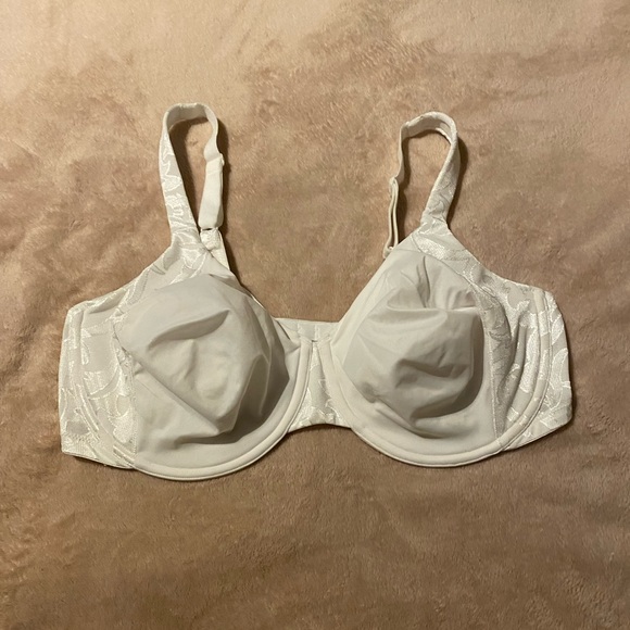 Vanity Fair | Intimates & Sleepwear | Euc Vanity Fair Bra | Poshmark